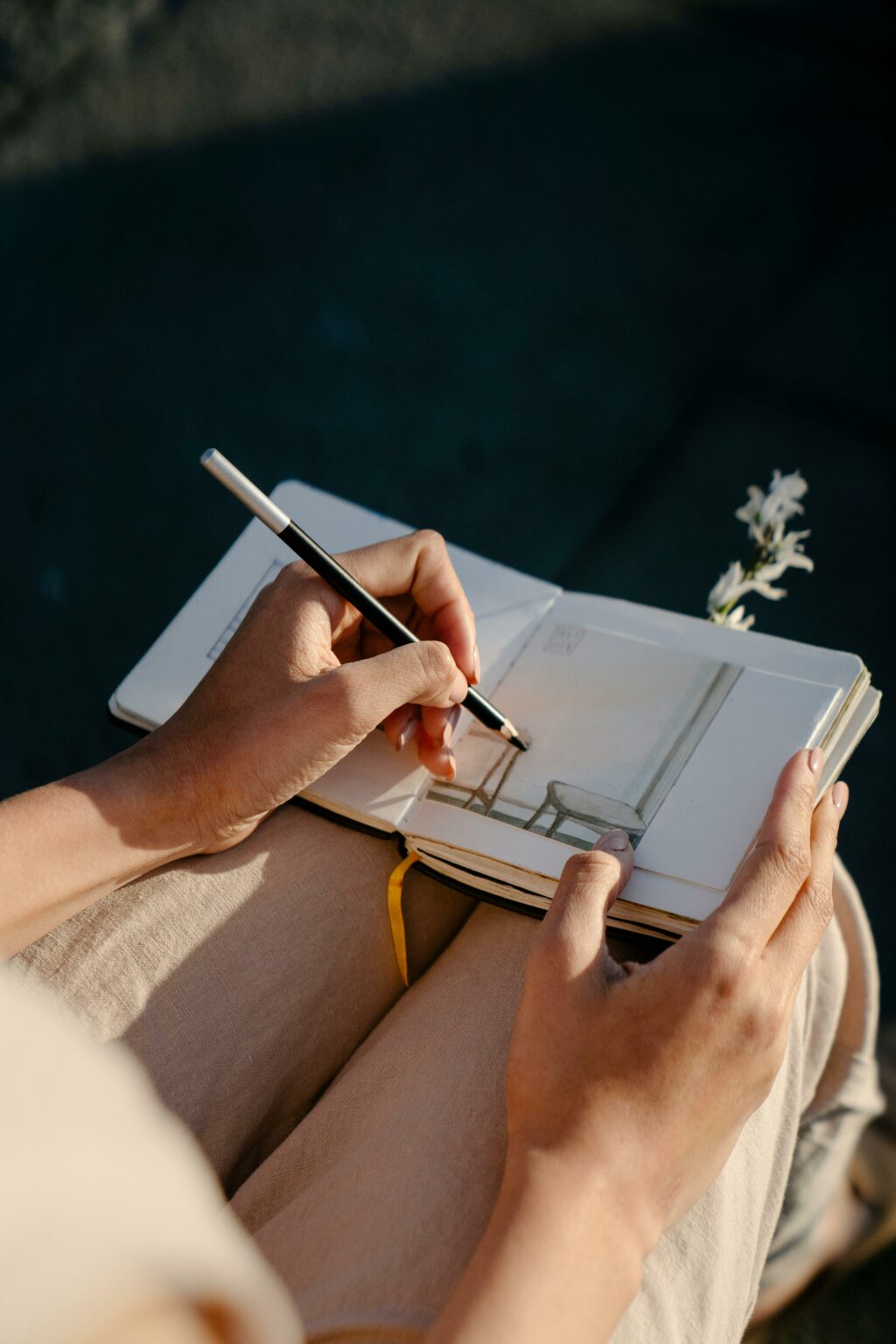 Creative Journaling 101: Your Ultimate Guide - Vaughn Journals